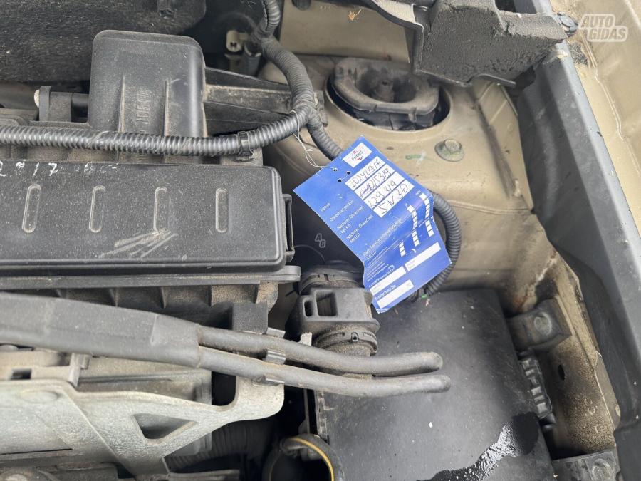 Nissan Qashqai 2008 Viļņa, ar dzinēja tilpumu 1.50 L un nobraukumu 225 tūkst. km par 3350 €, foto 23 vietnē AUTOMOTO.COM.LV