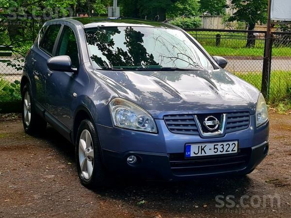 Nissan Qashqai 2008 in Riga, with an engine capacity of 2.00 L and mileage of 273 thousand km for 3300 €, photo 1 on AUTOMOTO.COM.LV