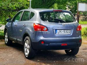 Nissan Qashqai 2008 in Riga, with an engine capacity of 2.00 L and mileage of 273 thousand km for 3300 €, photo 3 on AUTOMOTO.COM.LV
