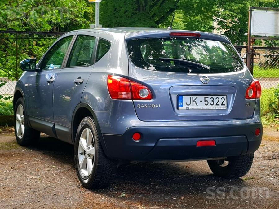 Nissan Qashqai 2008 in Riga, with an engine capacity of 2.00 L and mileage of 273 thousand km for 3300 €, photo 3 on AUTOMOTO.COM.LV