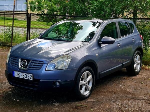 Nissan Qashqai 2008 in Riga, with an engine capacity of 2.00 L and mileage of 273 thousand km for 3300 €, photo 3 on AUTOMOTO.COM.LV