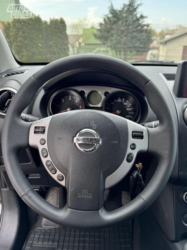 Nissan Qashqai 2008 Viļņa vietnē Nissan Qashqai 2008 Viļņa, ar dzinēja tilpumu 1.50 L un nobraukumu 286 tūkst. km par 3650 €, foto 6 vietnē AUTOMOTO.COM.LV