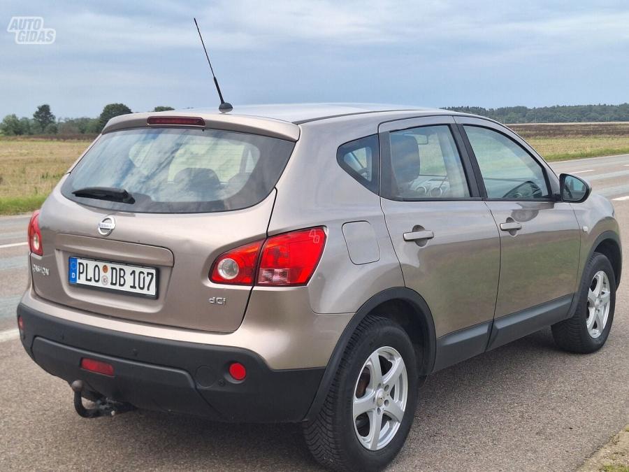 Nissan Qashqai 2008 in Mazeikiai, with an engine capacity of 1.50 L and mileage of 181 thousand km for 4550 €, photo 6 on AUTOMOTO.COM.LV