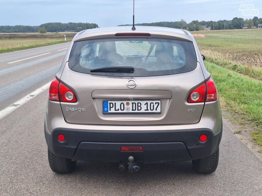 Nissan Qashqai 2008 in Mazeikiai, with an engine capacity of 1.50 L and mileage of 181 thousand km for 4550 €, photo 9 on AUTOMOTO.COM.LV
