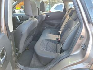 Nissan Qashqai 2008 in Mazeikiai, with an engine capacity of 1.50 L and mileage of 181 thousand km for 4550 €, photo 16 on AUTOMOTO.COM.LV