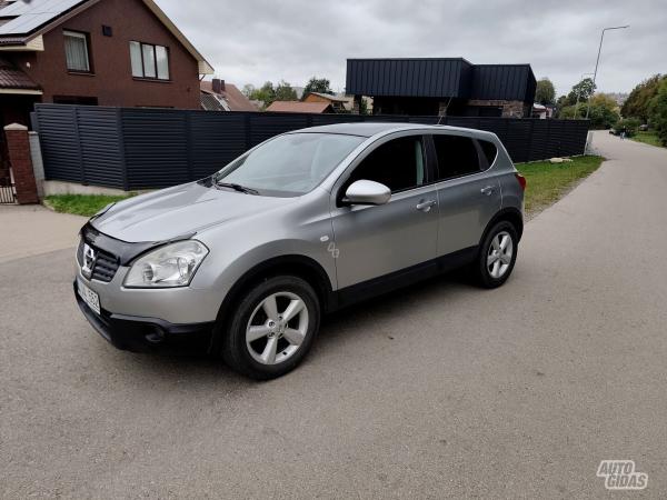 Nissan Qashqai 2008 in Siauliai, with an engine capacity of 2.00 L and mileage of 269 thousand km for 3000 €, photo 5 on AUTOMOTO.COM.LV