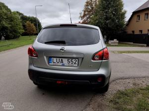 Nissan Qashqai 2008 in Siauliai, with an engine capacity of 2.00 L and mileage of 269 thousand km for 3000 €, photo 7 on AUTOMOTO.COM.LV