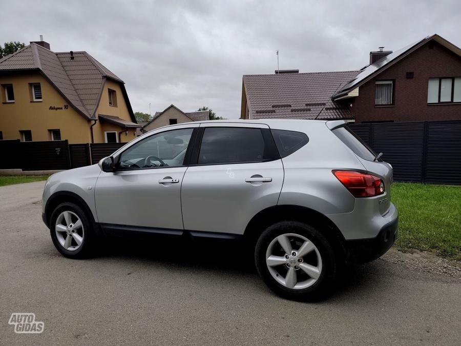 Nissan Qashqai 2008 in Siauliai, with an engine capacity of 2.00 L and mileage of 269 thousand km for 3000 €, photo 12 on AUTOMOTO.COM.LV