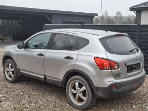 Nissan Qashqai 2009 in Silute, with an engine capacity of 1.50 L and mileage of 300 thousand km for 1000 €, photo  on AUTOMOTO.COM.LV