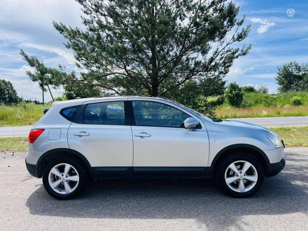 Nissan Qashqai 2009 Viļņa, ar dzinēja tilpumu 1.99 L un nobraukumu 369 tūkst. km par 2800 €, foto 5 vietnē AUTOMOTO.COM.LV