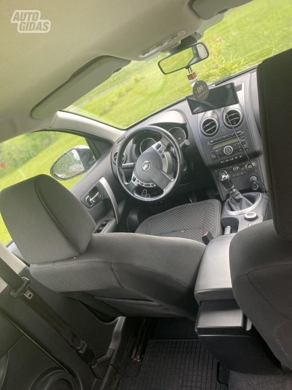 Nissan Qashqai 2009 Viļņa, ar dzinēja tilpumu 2.00 L un nobraukumu 256 tūkst. km par 2800 €, foto 4 vietnē AUTOMOTO.COM.LV