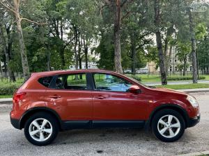 Nissan Qashqai 2009 in Alytus, with an engine capacity of 1.50 L and mileage of 249 thousand km for 4999 €, photo 4 on AUTOMOTO.COM.LV