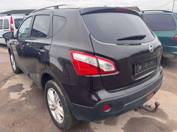 Nissan Qashqai 2010 Šauļi, ar dzinēja tilpumu 2.00 L un nobraukumu 200 tūkst. km par 3400 €, foto 6 vietnē AUTOMOTO.COM.LV