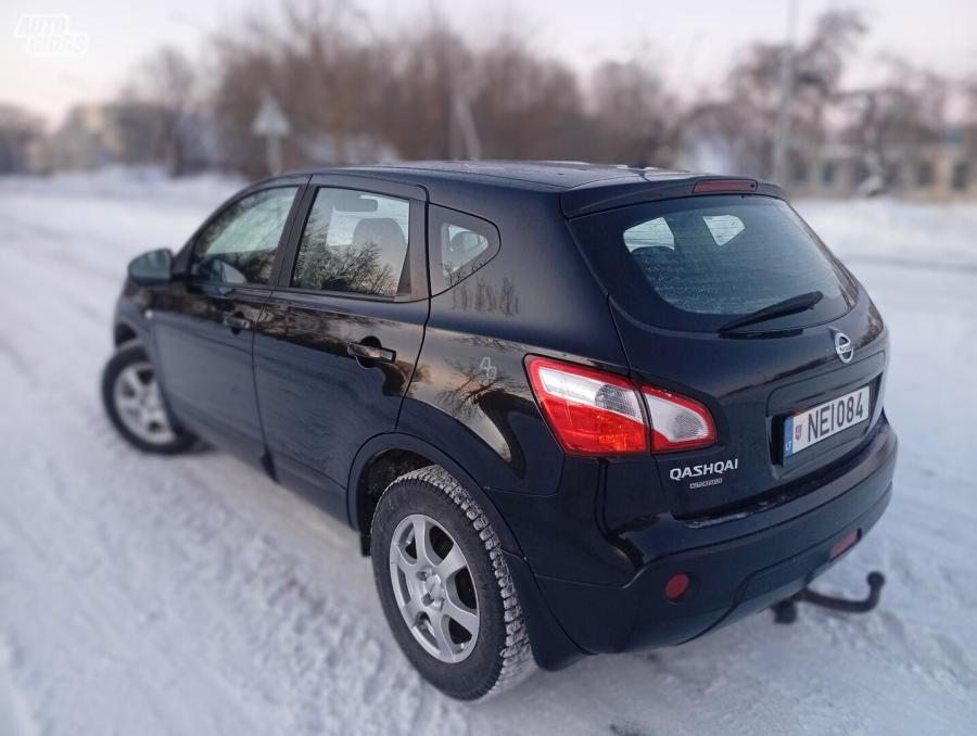 Nissan Qashqai 2010 in Siauliai, with an engine capacity of 1.60 L and mileage of 274 thousand km for 4550 €, photo 4 on AUTOMOTO.COM.LV