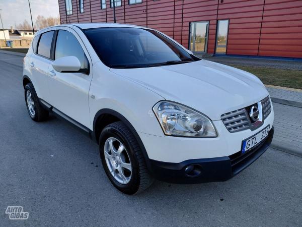 Nissan Qashqai 2010 in Vilkaviskis, with an engine capacity of 1.50 L and mileage of 298 thousand km for 3650 €, photo 1 on AUTOMOTO.COM.LV