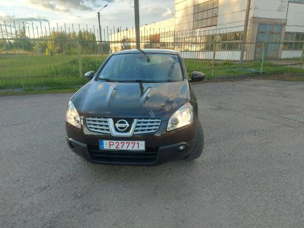 Nissan Qashqai 2010 in Ukmerge, with an engine capacity of 1.50 L and mileage of 288 thousand km for 3350 €, photo 2 on AUTOMOTO.COM.LV