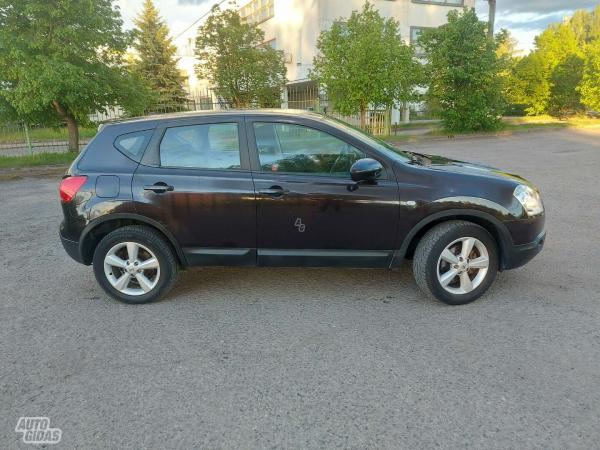 Nissan Qashqai 2010 in Ukmerge, with an engine capacity of 1.50 L and mileage of 288 thousand km for 3350 €, photo 7 on AUTOMOTO.COM.LV