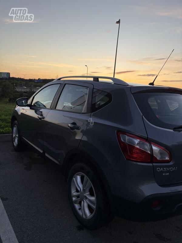 Nissan Qashqai 2010 in Vilnius, with an engine capacity of 1.50 L and mileage of 350 thousand km for 4700 €, photo 3 on AUTOMOTO.COM.LV