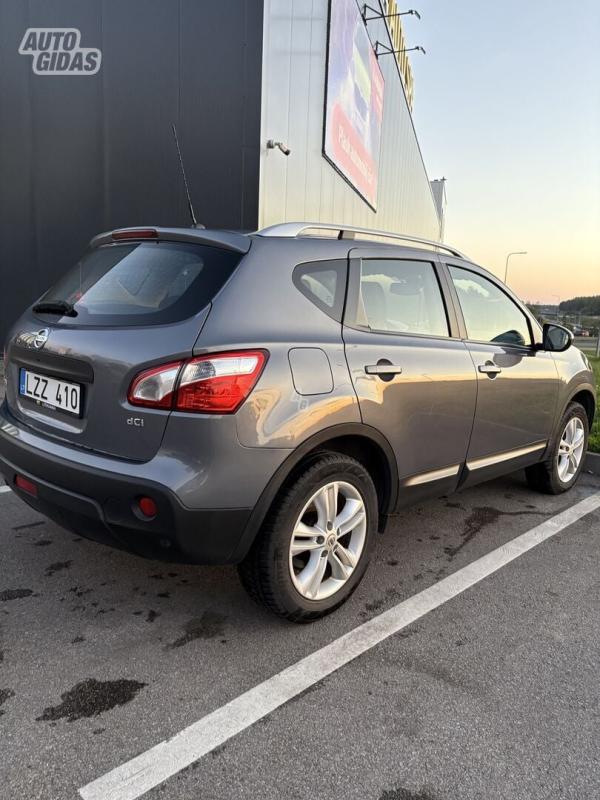 Nissan Qashqai 2010 in Vilnius, with an engine capacity of 1.50 L and mileage of 350 thousand km for 4700 €, photo 7 on AUTOMOTO.COM.LV