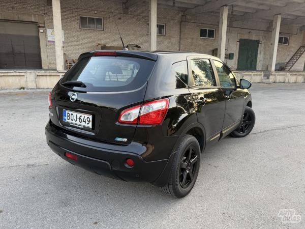 Nissan Qashqai 2010 in Kaunas, with an engine capacity of 1.50 L and mileage of 340 thousand km for 3950 €, photo 2 on AUTOMOTO.COM.LV