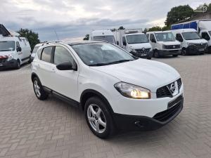 Nissan Qashqai 2010 Tauragė, ar dzinēja tilpumu 1.50 L un nobraukumu 233 tūkst. km par 4299 €, foto  vietnē AUTOMOTO.COM.LV