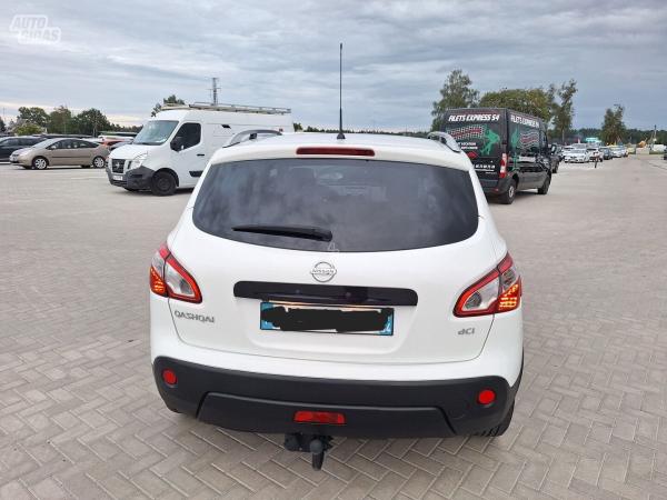Nissan Qashqai 2010 in Taurage, with an engine capacity of 1.50 L and mileage of 233 thousand km for 4299 €, photo 4 on AUTOMOTO.COM.LV
