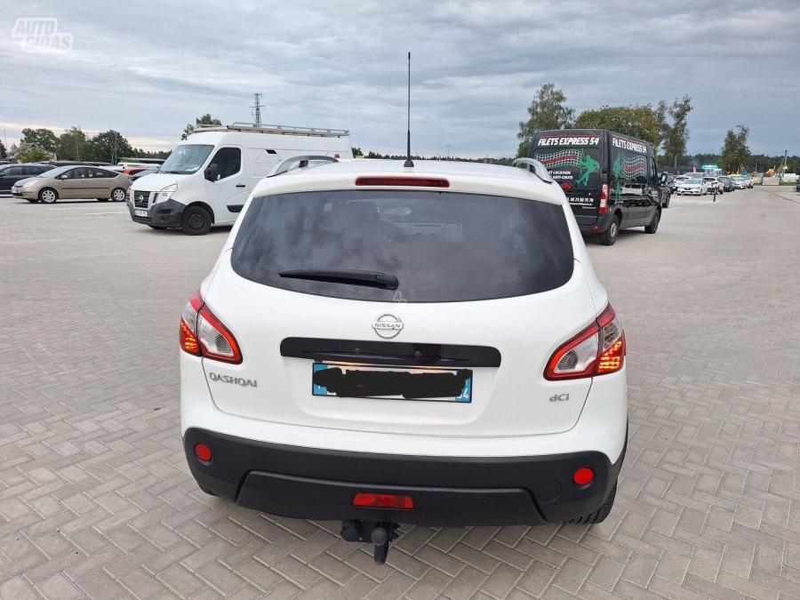 Nissan Qashqai 2010 Tauragė, ar dzinēja tilpumu 1.50 L un nobraukumu 233 tūkst. km par 4299 €, foto 5 vietnē AUTOMOTO.COM.LV
