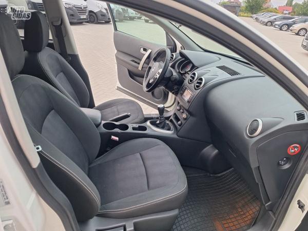 Nissan Qashqai 2010 in Taurage, with an engine capacity of 1.50 L and mileage of 233 thousand km for 4299 €, photo 6 on AUTOMOTO.COM.LV