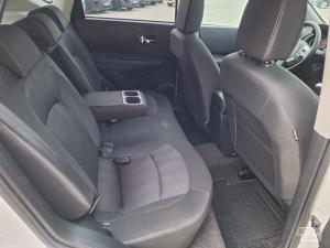 Nissan Qashqai 2010 Tauragė, ar dzinēja tilpumu 1.50 L un nobraukumu 233 tūkst. km par 4299 €, foto 8 vietnē AUTOMOTO.COM.LV
