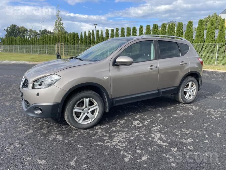 Nissan Qashqai 2010 in Jelgava, with an engine capacity of 1.60 L and mileage of 0 thousand km for 3330 €, photo 4 on AUTOMOTO.COM.LV