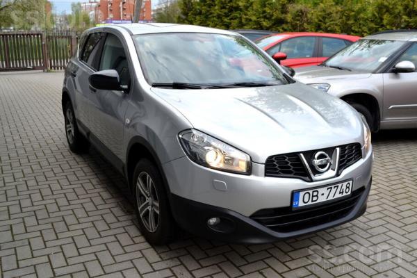 Nissan Qashqai 2011 in Riga, with an engine capacity of 1.60 L and mileage of 213 thousand km for 4700 €, photo 2 on AUTOMOTO.COM.LV