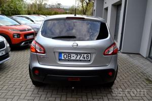 Nissan Qashqai 2011 in Riga, with an engine capacity of 1.60 L and mileage of 213 thousand km for 4700 €, photo 5 on AUTOMOTO.COM.LV