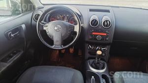 Nissan Qashqai 2011 in Riga, with an engine capacity of 1.50 L and mileage of 200 thousand km for 2900 €, photo 11 on AUTOMOTO.COM.LV