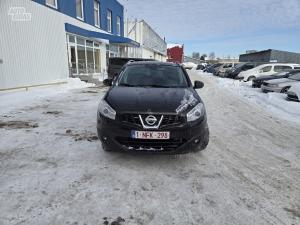 Nissan Qashqai 2011 in Mazeikiai, with an engine capacity of 1.50 L and mileage of 204 thousand km for 5200 €, photo 2 on AUTOMOTO.COM.LV
