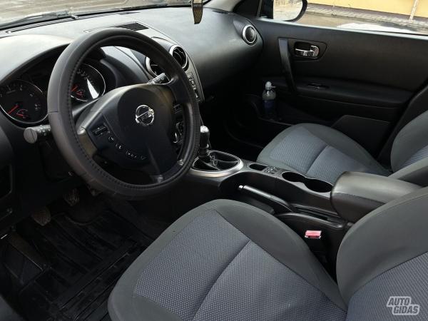 Nissan Qashqai 2011 Kelmė, ar dzinēja tilpumu 1.50 L un nobraukumu 220 tūkst. km par 4100 €, foto 7 vietnē AUTOMOTO.COM.LV