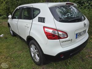 Nissan Qashqai 2011 in Kaunas, with an engine capacity of 1.50 L and mileage of 126 thousand km for 4200 €, photo 4 on AUTOMOTO.COM.LV