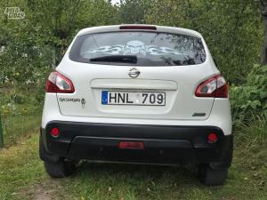 Nissan Qashqai 2011 in Kaunas, with an engine capacity of 1.50 L and mileage of 126 thousand km for 4200 €, photo 6 on AUTOMOTO.COM.LV