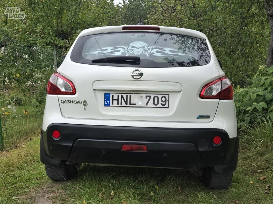 Nissan Qashqai 2011 in Kaunas, with an engine capacity of 1.50 L and mileage of 126 thousand km for 4200 €, photo 6 on AUTOMOTO.COM.LV