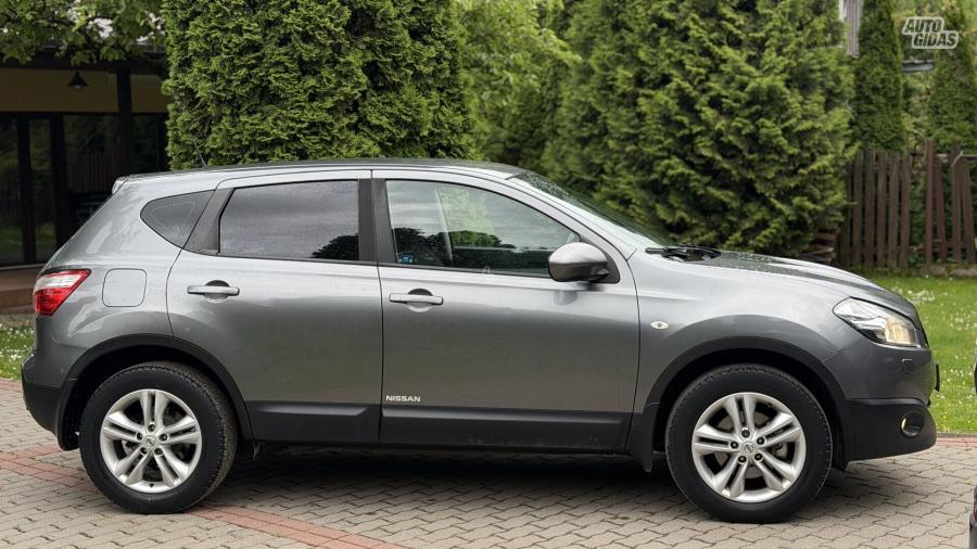 Nissan Qashqai 2011 Viļņa, ar dzinēja tilpumu 1.50 L un nobraukumu 199 tūkst. km par 4250 €, foto 5 vietnē AUTOMOTO.COM.LV