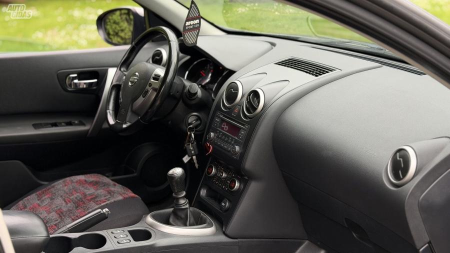 Nissan Qashqai 2011 Viļņa, ar dzinēja tilpumu 1.50 L un nobraukumu 199 tūkst. km par 4250 €, foto 15 vietnē AUTOMOTO.COM.LV