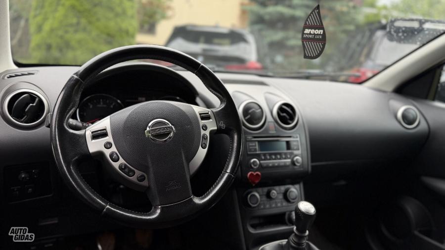 Nissan Qashqai 2011 Viļņa, ar dzinēja tilpumu 1.50 L un nobraukumu 199 tūkst. km par 4250 €, foto 17 vietnē AUTOMOTO.COM.LV