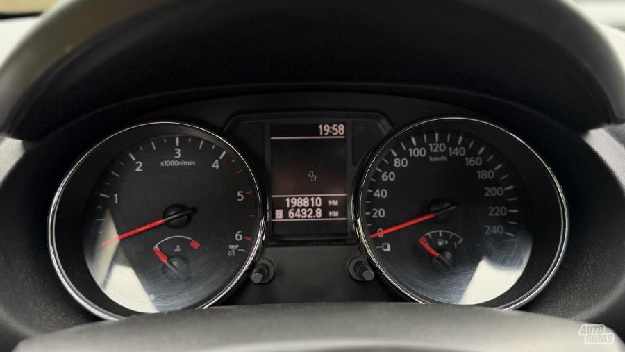 Nissan Qashqai 2011 Viļņa, ar dzinēja tilpumu 1.50 L un nobraukumu 199 tūkst. km par 4250 €, foto 19 vietnē AUTOMOTO.COM.LV