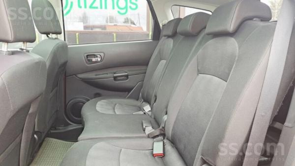 Nissan Qashqai 2011 in Riga, with an engine capacity of 2.00 L and mileage of 208 thousand km for 5700 €, photo 6 on AUTOMOTO.COM.LV