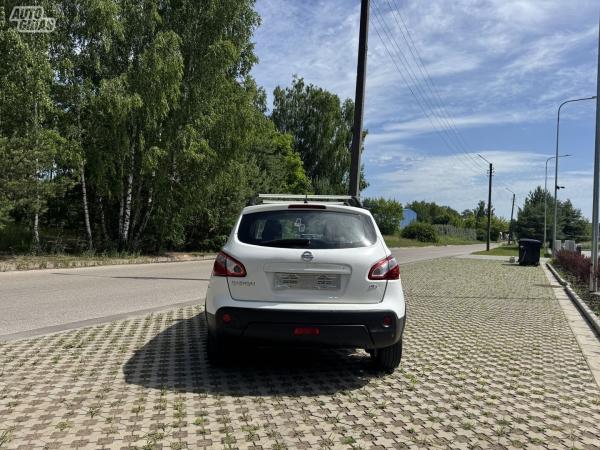 Nissan Qashqai 2011 in Kaunas, with an engine capacity of 2.00 L and mileage of 246 thousand km for 4200 €, photo 3 on AUTOMOTO.COM.LV