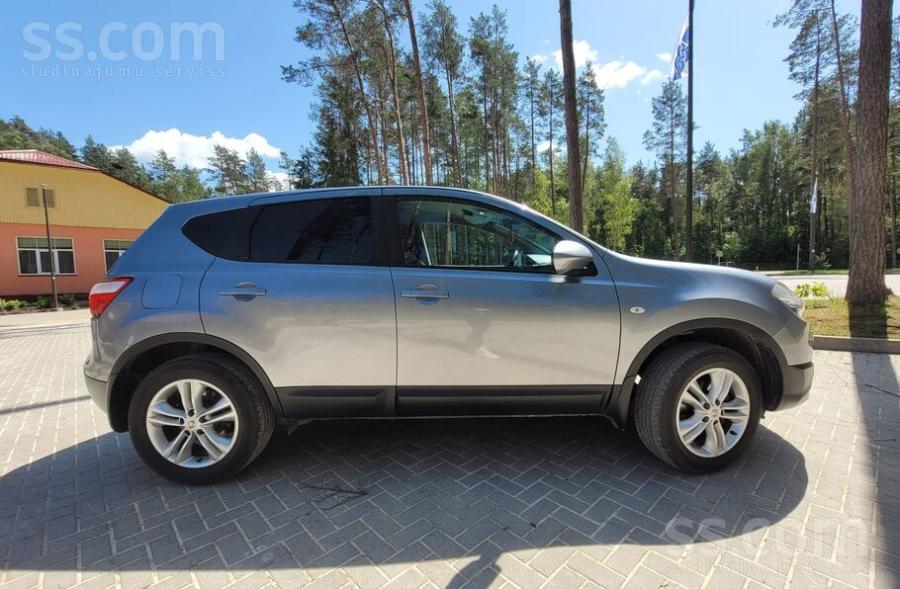 Nissan Qashqai 2012 Rīga, ar dzinēja tilpumu 2.00 L un nobraukumu 111 tūkst. km par 7600 €, foto 4 vietnē AUTOMOTO.COM.LV