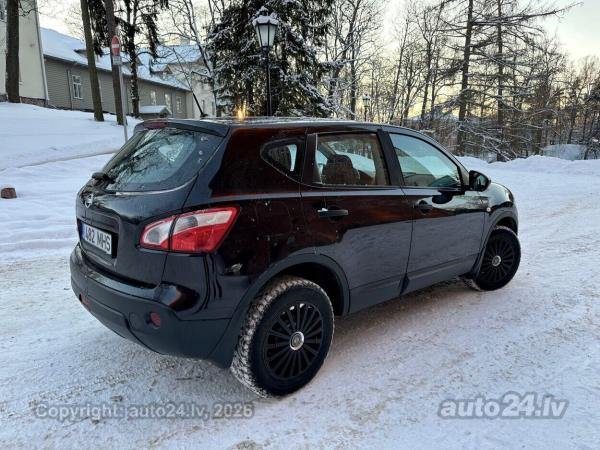 Nissan Qashqai 2012 in Tartu, with an engine capacity of 1.60 L and mileage of 290 thousand km for 3399 €, photo 2 on AUTOMOTO.COM.LV