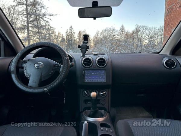 Nissan Qashqai 2012 in Tartu, with an engine capacity of 1.60 L and mileage of 290 thousand km for 3399 €, photo 11 on AUTOMOTO.COM.LV