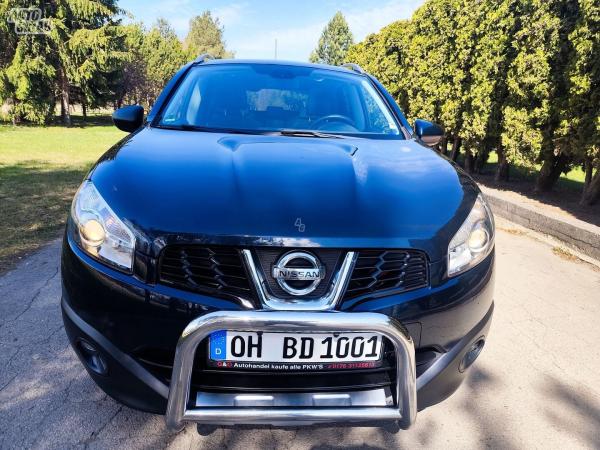 Nissan Qashqai 2012 in Mazeikiai, with an engine capacity of 2.00 L and mileage of 221 thousand km for 6500 €, photo 3 on AUTOMOTO.COM.LV