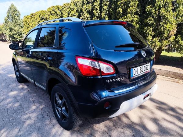 Nissan Qashqai 2012 in Mazeikiai, with an engine capacity of 2.00 L and mileage of 221 thousand km for 6500 €, photo 8 on AUTOMOTO.COM.LV