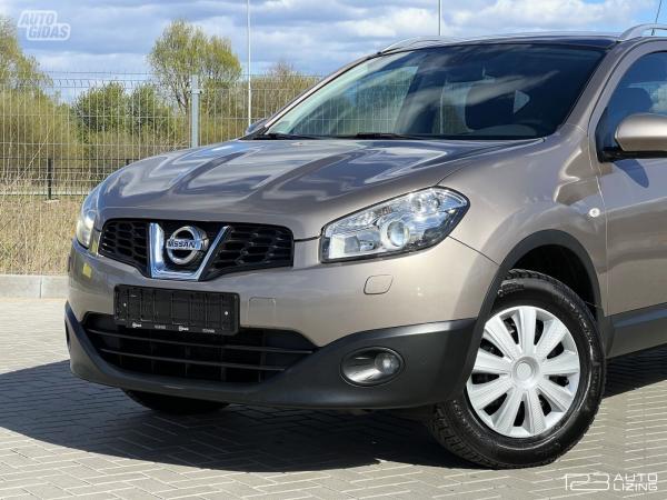 Nissan Qashqai 2012 in Taurage, with an engine capacity of 1.60 L and mileage of 285 thousand km for 5200 €, photo 2 on AUTOMOTO.COM.LV